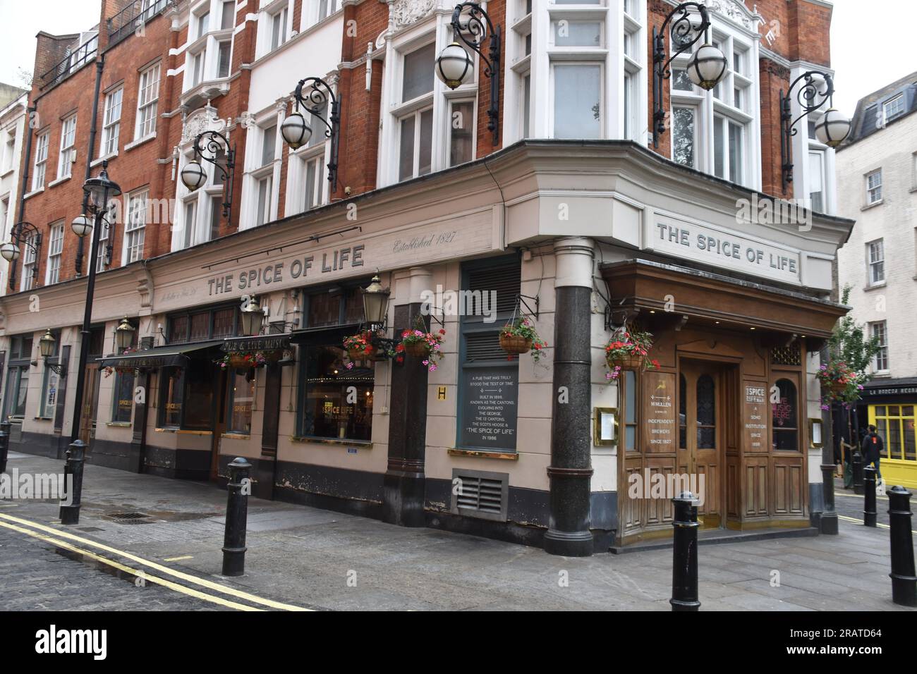 The Spice of Life Pub, Moor Street, Soho, London - 5 July 2023 Stock ...