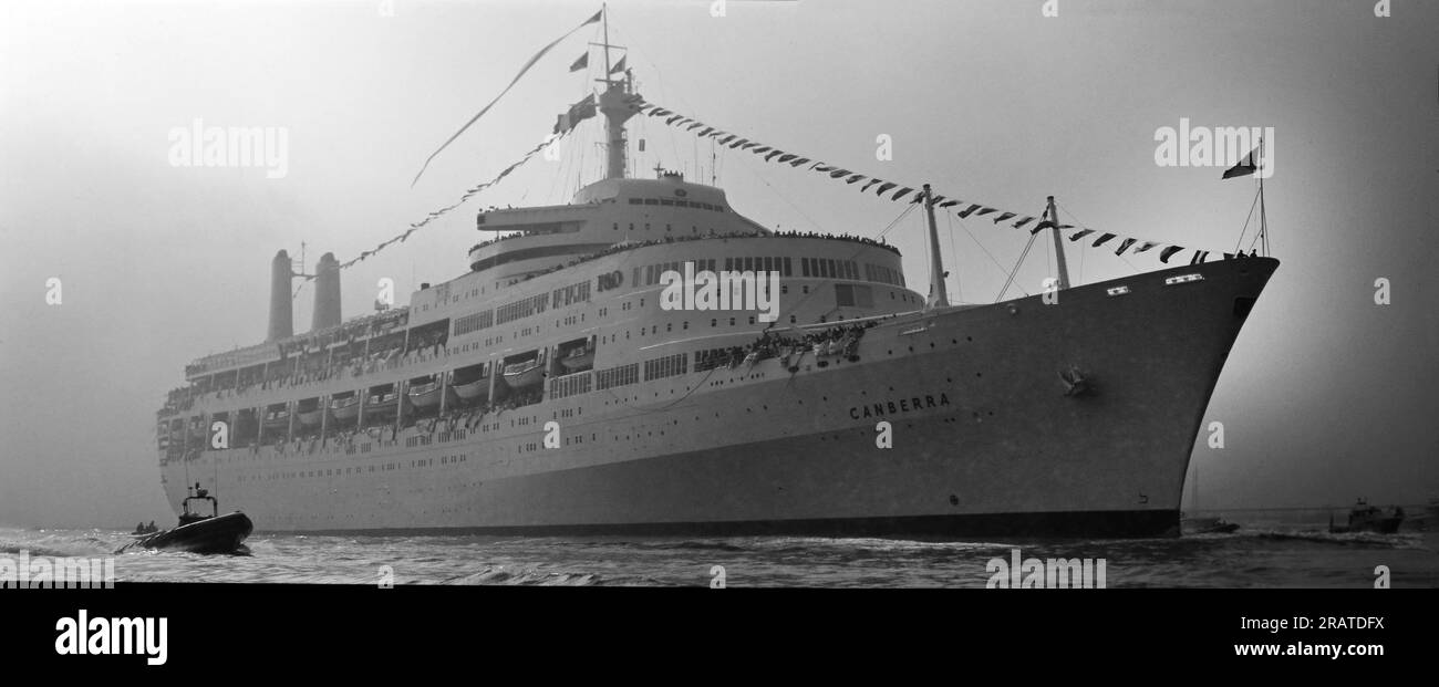 Ss canberra hi-res stock photography and images - Alamy