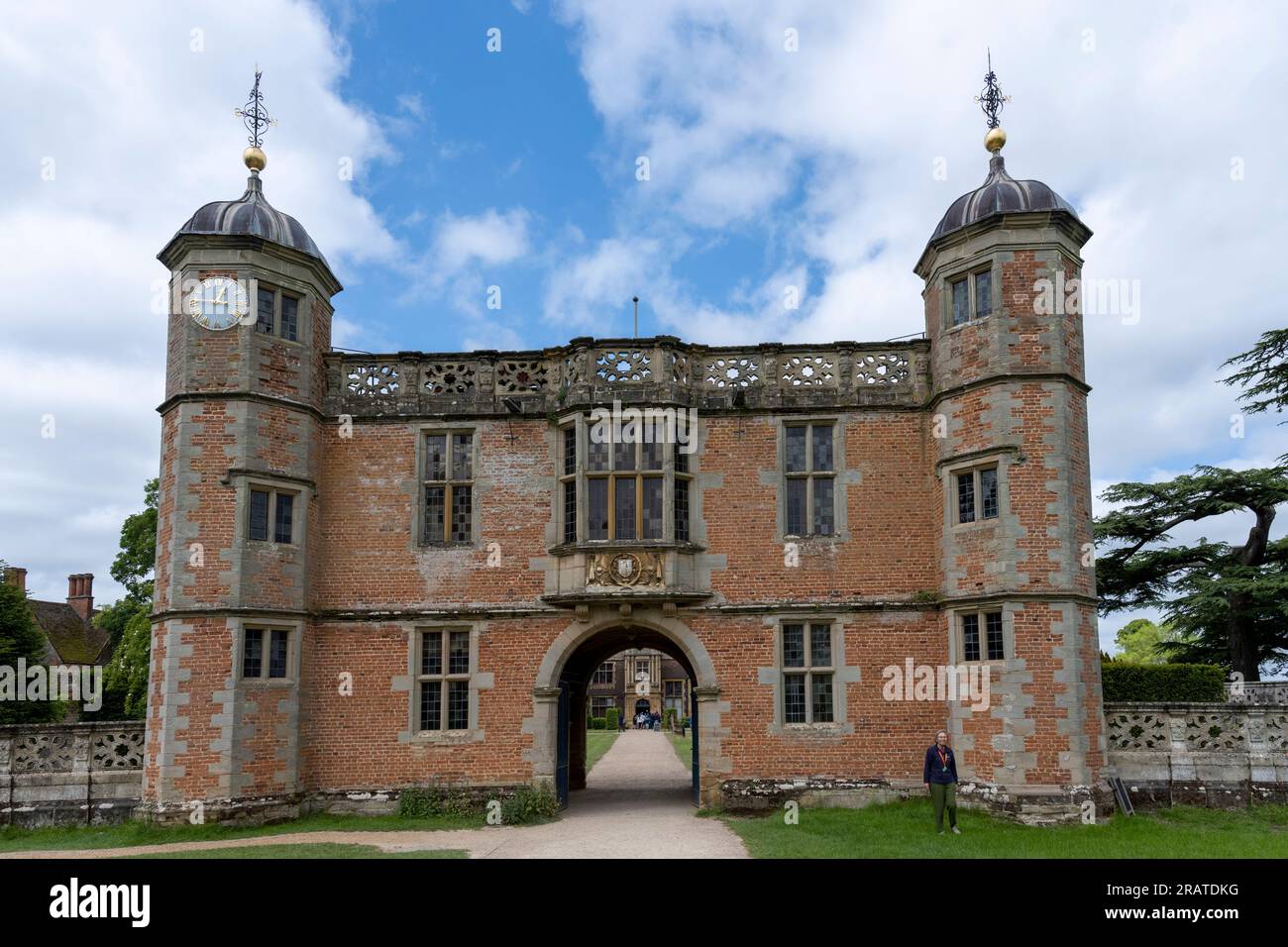 Original two-storey Elizabethan gatehouse at Charlecote Park ...