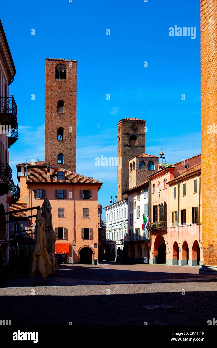 Piazza risorgimento hi-res stock photography and images - Alamy