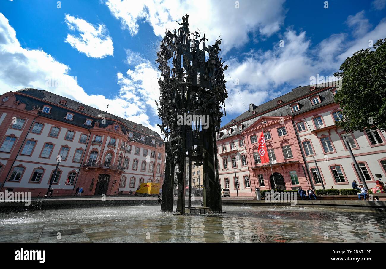 Mainz, Germany. 05th July, 2023. As a monument to the foolish season ...