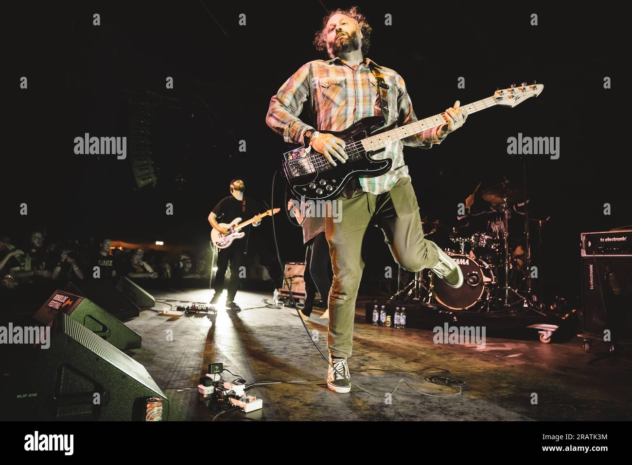 Chat pile band hi-res stock photography and images - Alamy