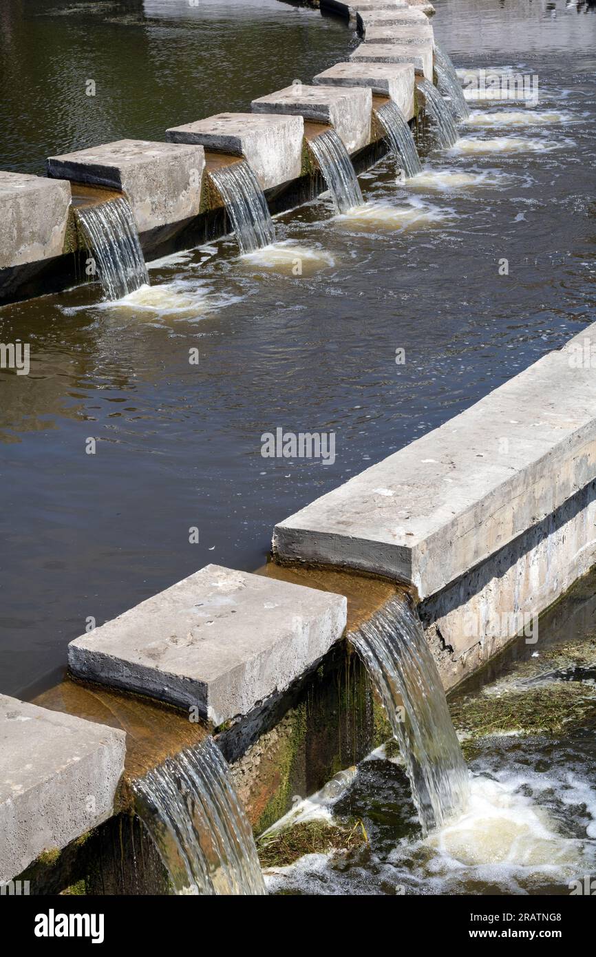 Water pouring down in nature hi-res stock photography and images - Alamy