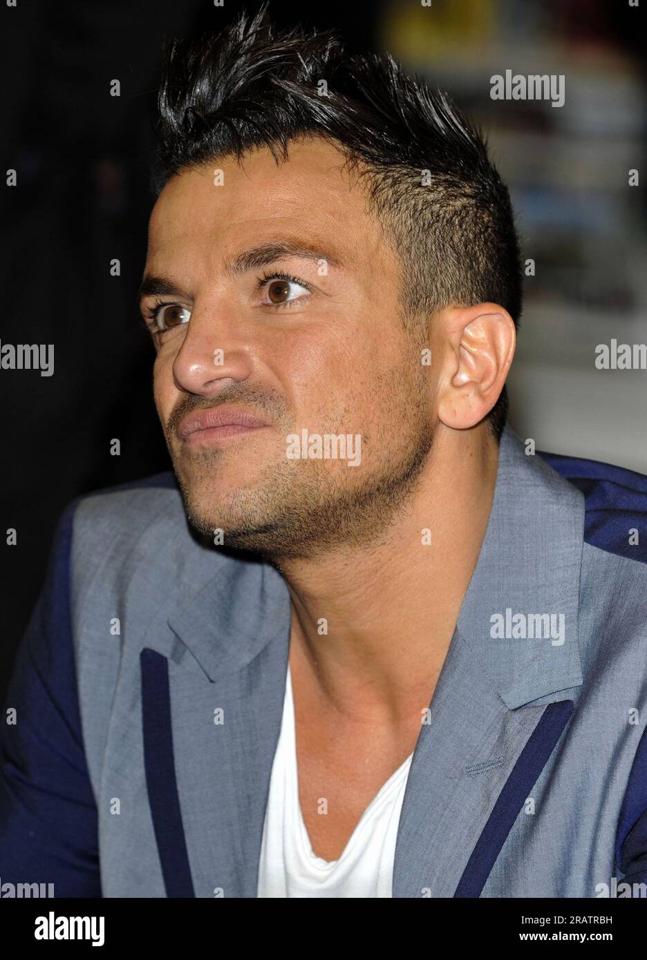 Milton Keynes, UK. Peter Andre meets fans and signs copies of his new ...
