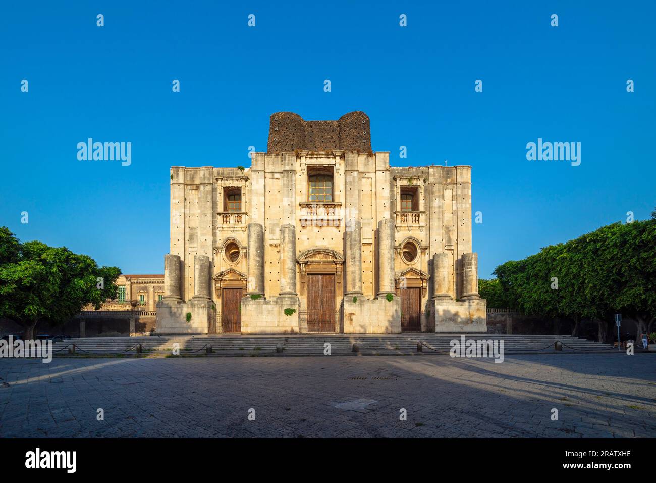 Larena hi-res stock photography and images - Alamy