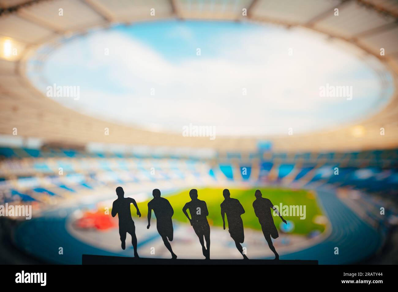 Silhouette of Sprinters sprinting on the track. Track and Field Photo ...