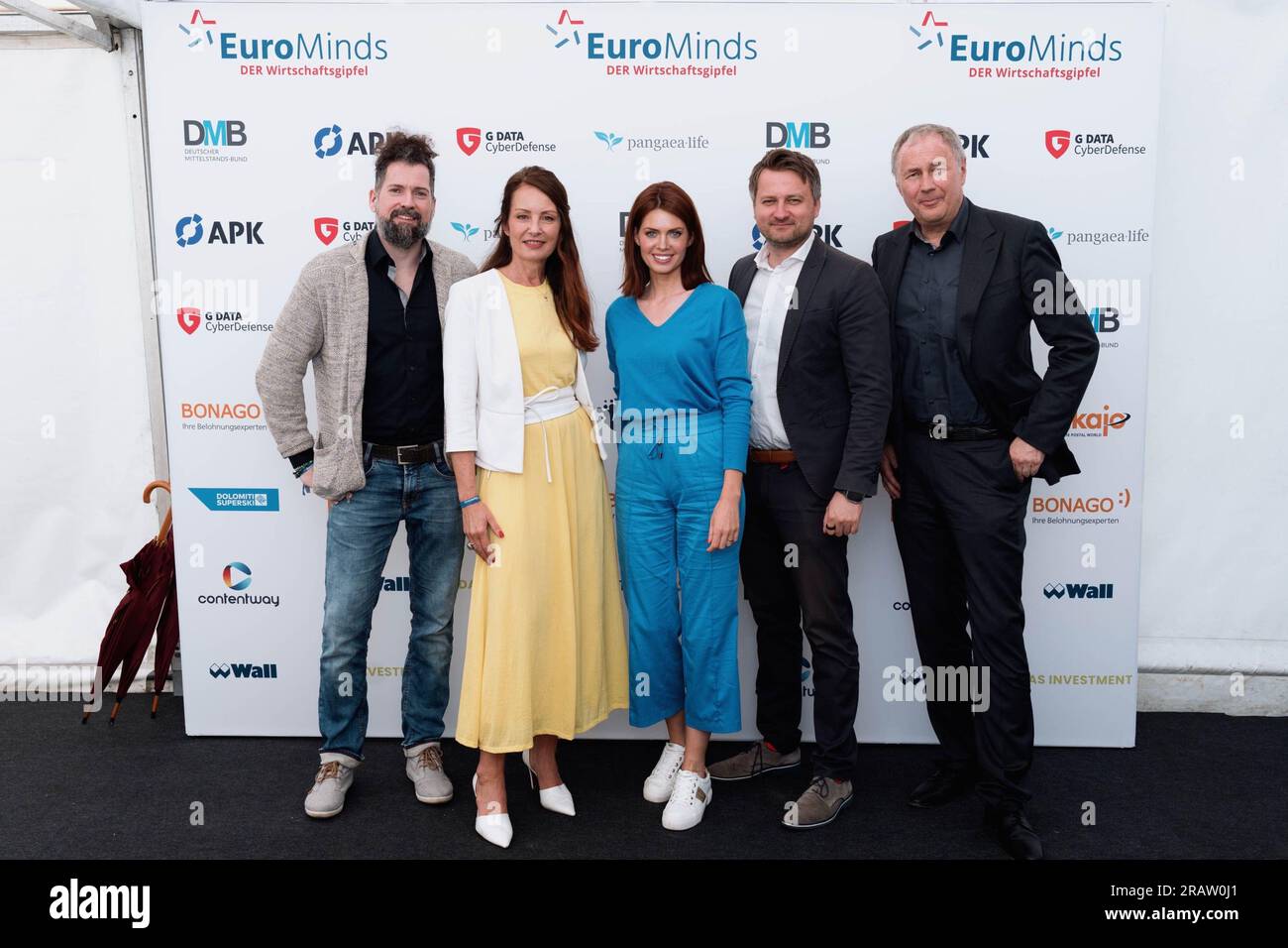 Dr. Daniel Schwarzenberger, Sabrina Staubitz, Ramona H. Rieger, Prof ... Dr. Daniel Schwarzenberger, Sabrina Staubitz, Ramona H. Rieger, Prof ...