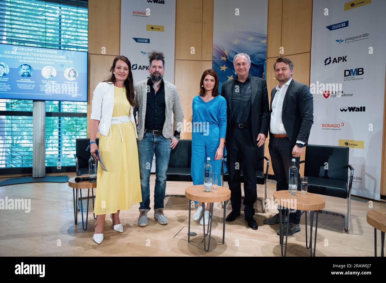Sabrina Staubitz, Dr. Daniel Schwarzenberger, Ramona H. Rieger,PD Dr ... Sabrina Staubitz, Dr. Daniel Schwarzenberger, Ramona H. Rieger,PD Dr ...
