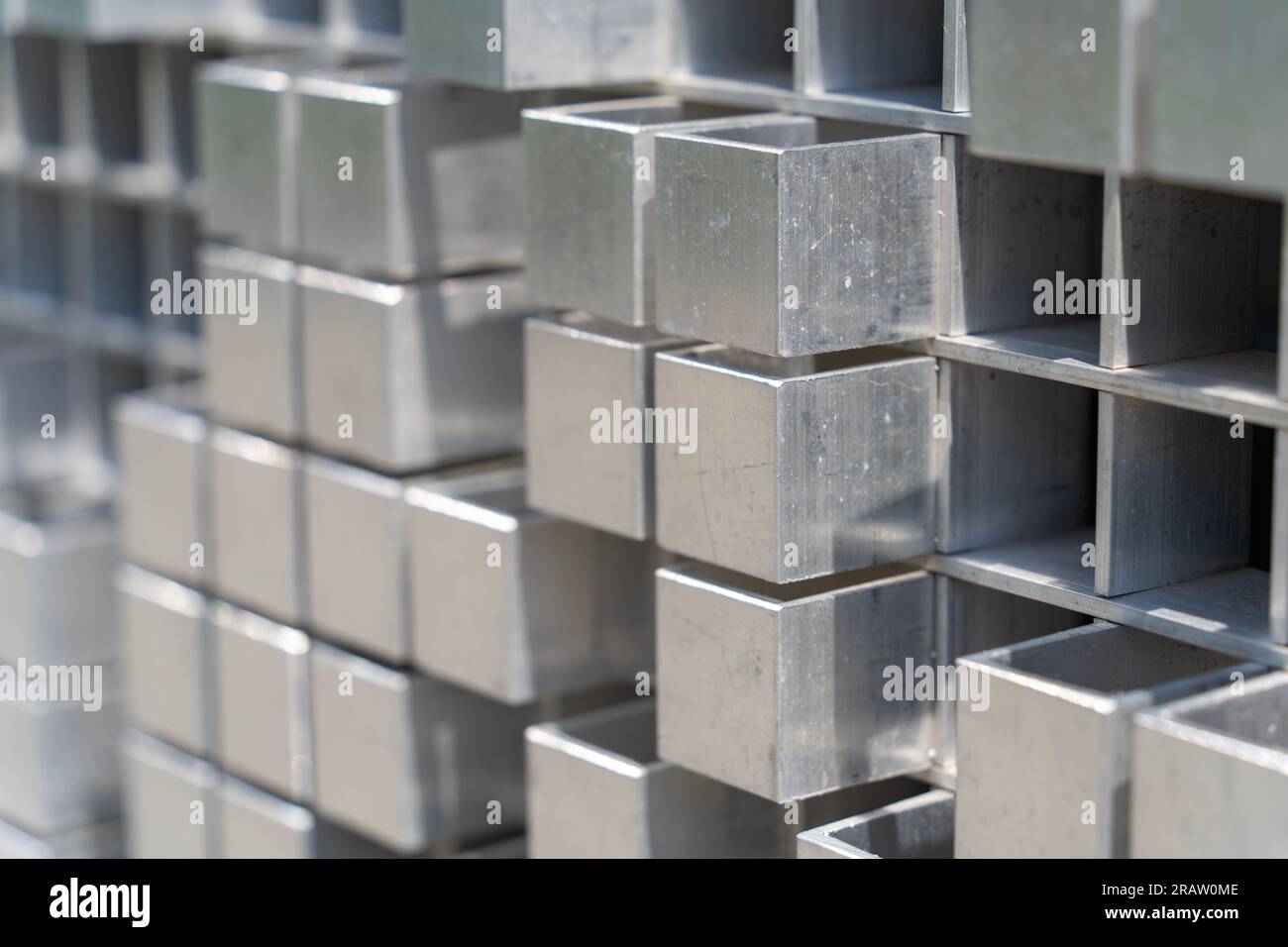 Cube structure hi-res stock photography and images - Alamy