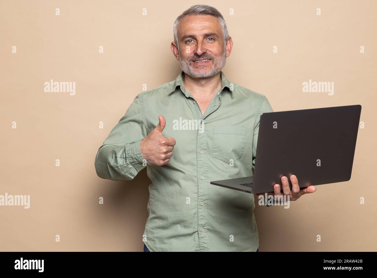 Serious programmer hi-res stock photography and images - Alamy