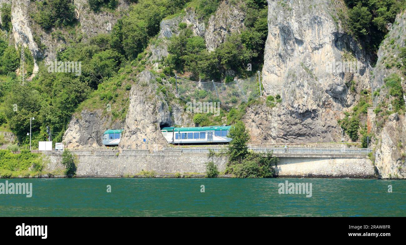 Lake iseo train hi-res stock photography and images - Alamy