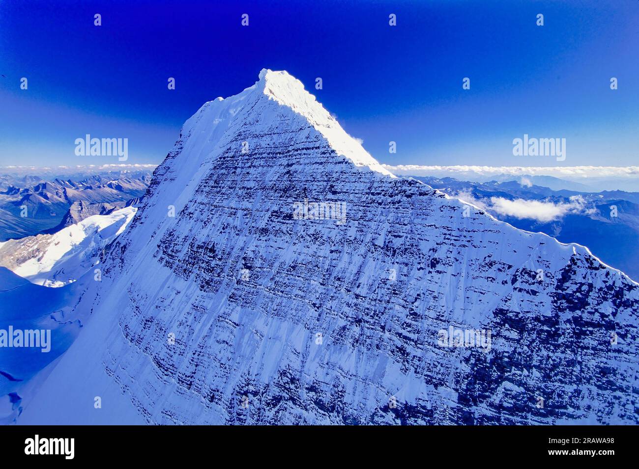 Aerial image of Mt. Robson, BC, Canada Stock Photo - Alamy