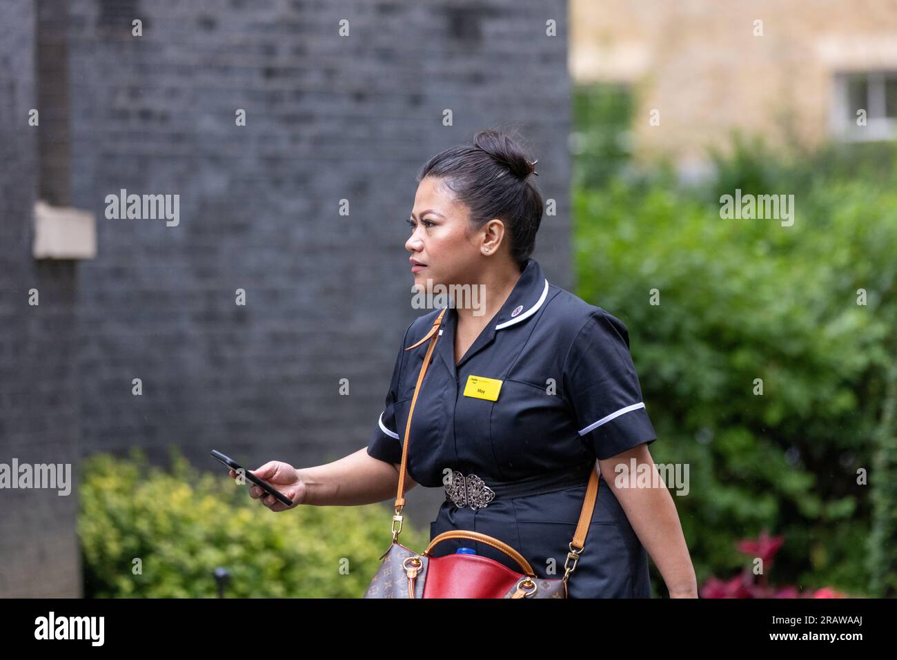 London, UK. 5th June, 2023. NHS staff at 10 Downing Street at a NHS ...