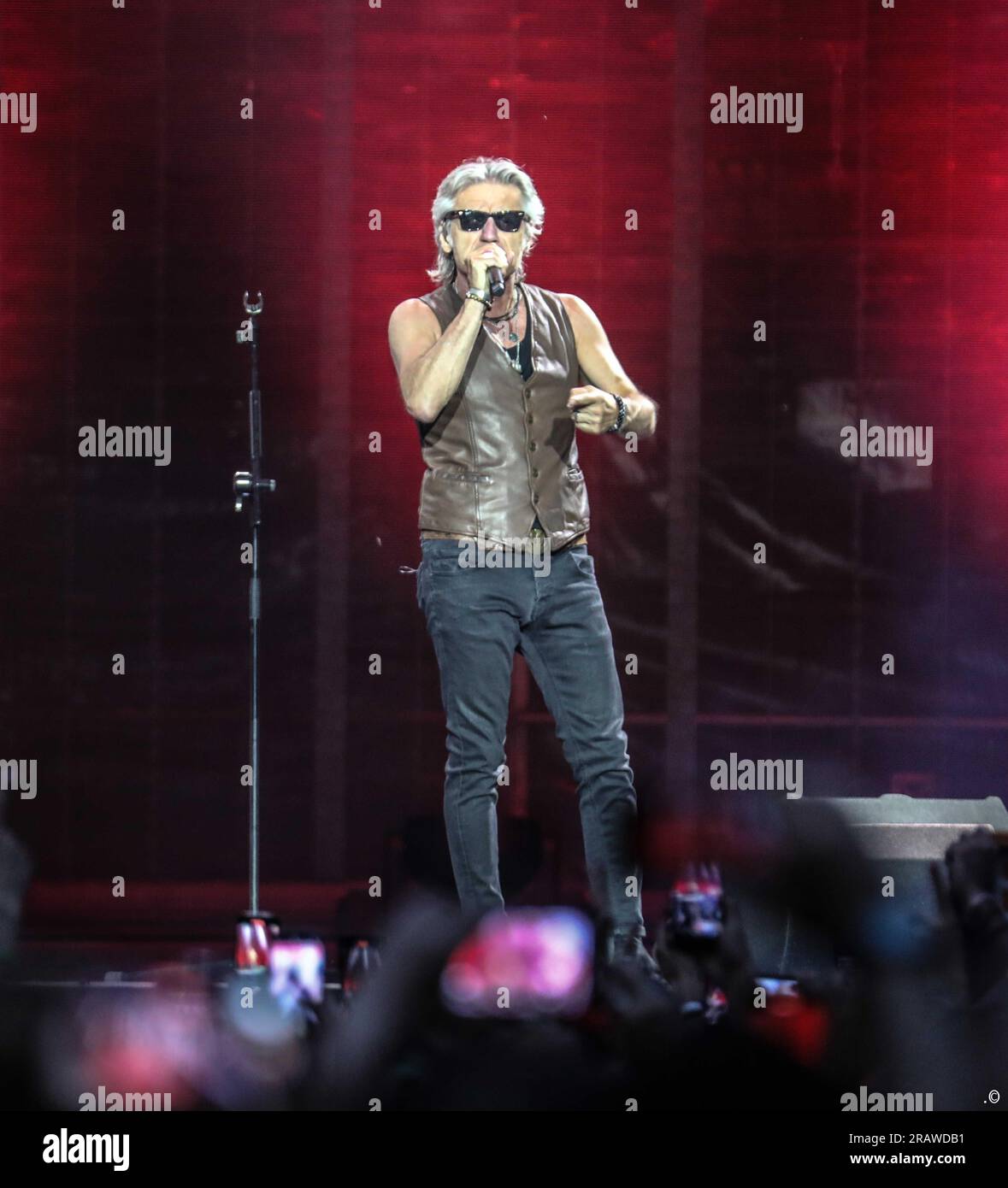 Stadio italian music group hi-res stock photography and images - Alamy