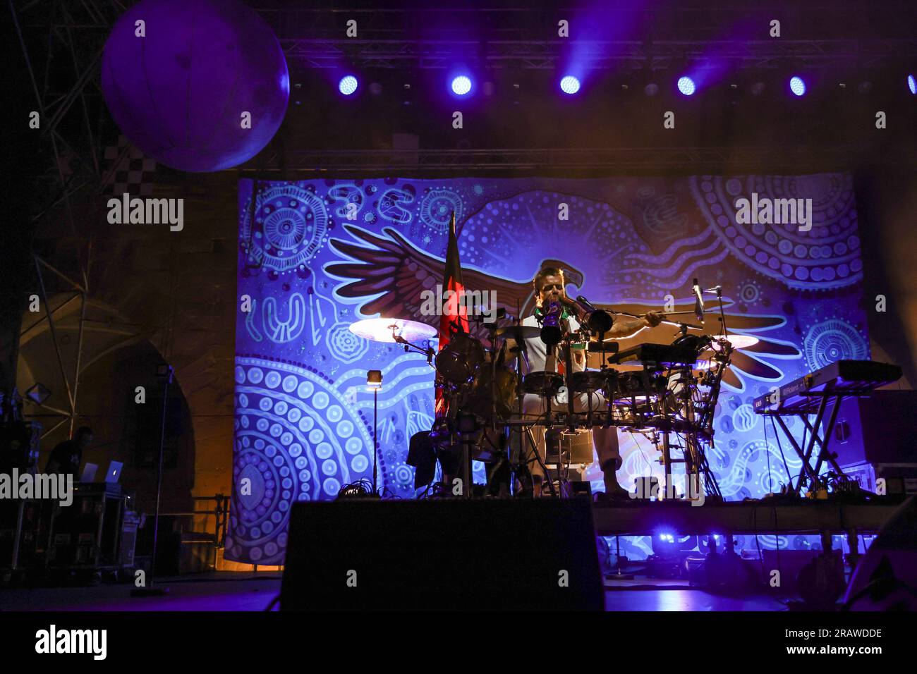 Xavier rudd show hi-res stock photography and images - Alamy