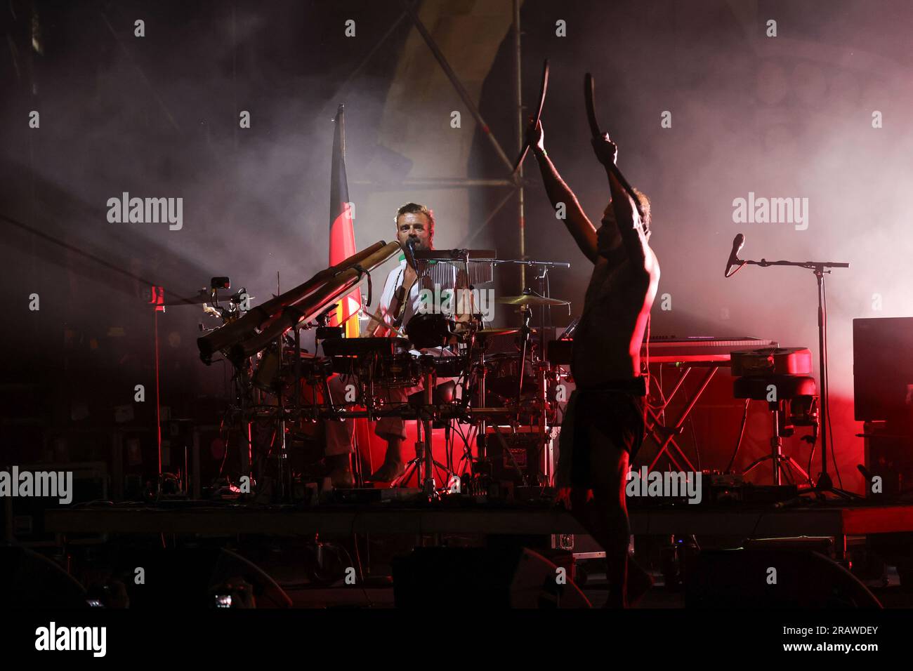 Xavier rudd show hi-res stock photography and images - Alamy