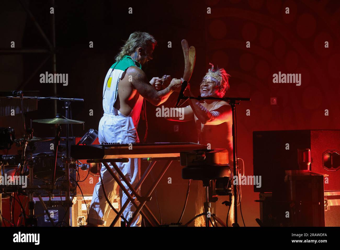 Xavier rudd show hi-res stock photography and images - Alamy