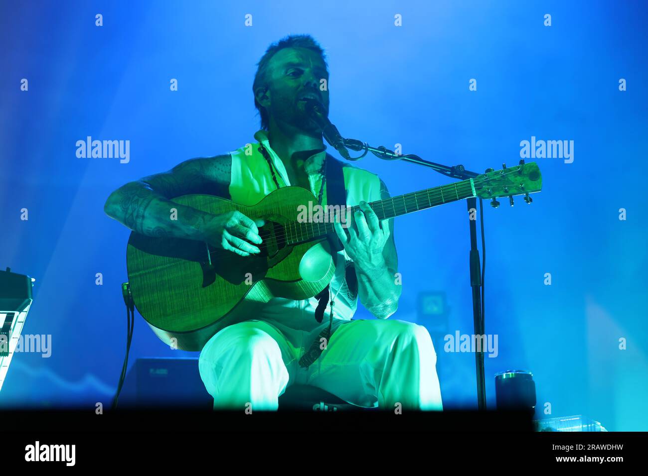 Xavier rudd show hi-res stock photography and images - Alamy