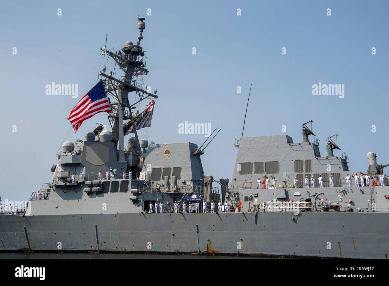 Sailors assigned to Arleigh Burke-class guided-missile destroyer USS ...