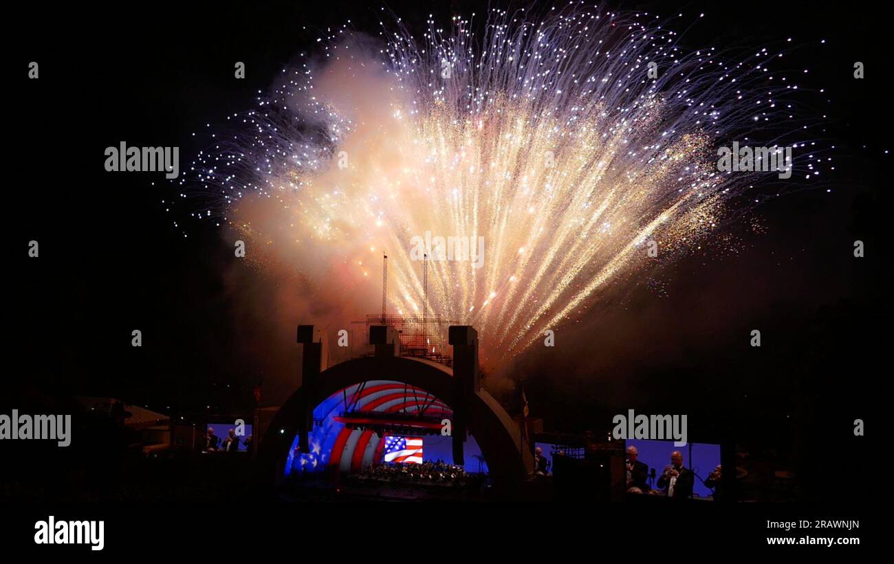Hollywood, California, USA 4th July 2023 Fireworks at The Beach Boys ...