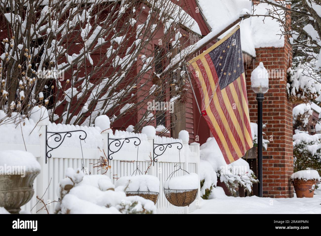 Providence colonial house hi-res stock photography and images - Alamy