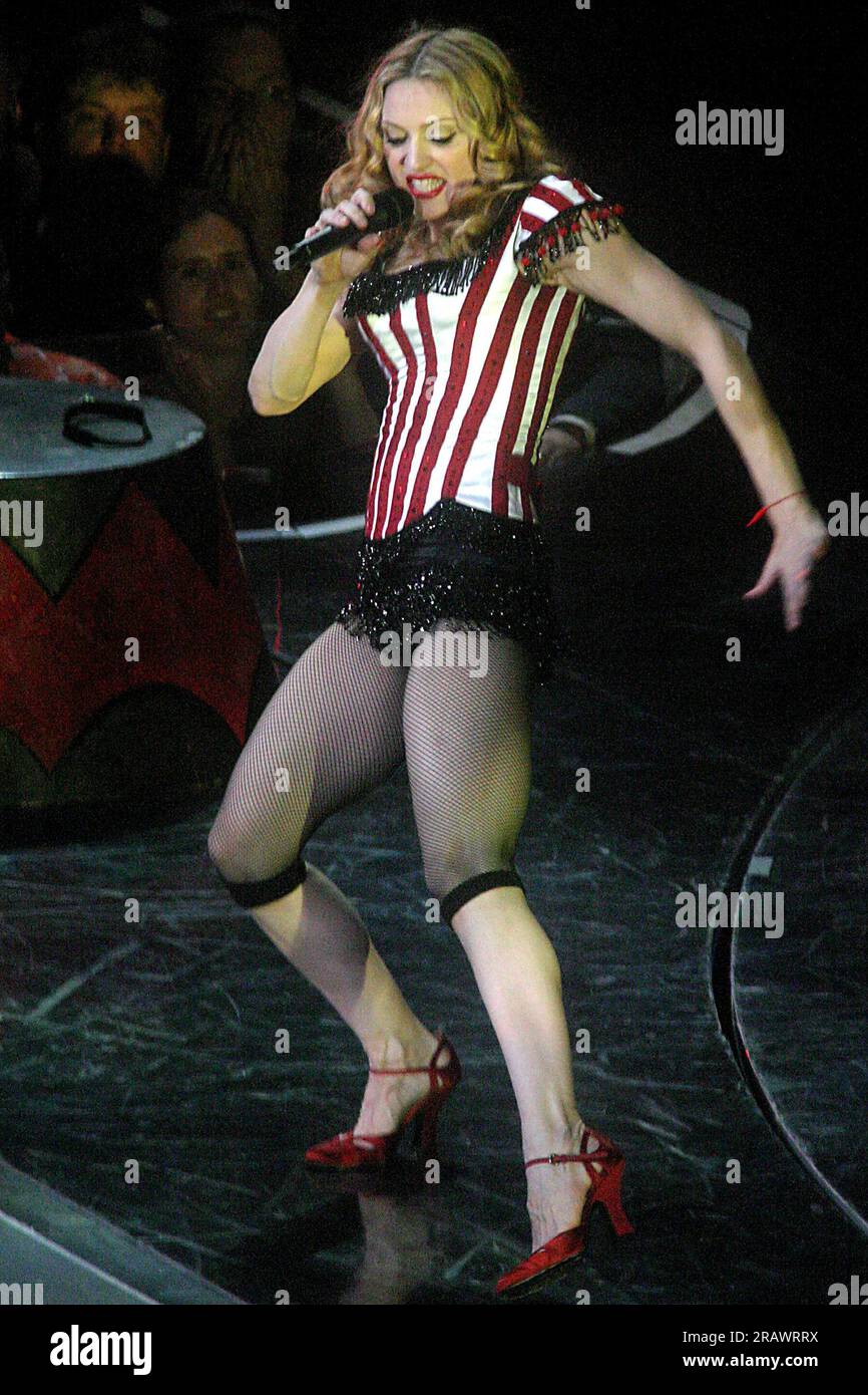 Madonna 06–21-2004 Photo By John Barrett/PHOTOlink/MediaPunch Stock ...