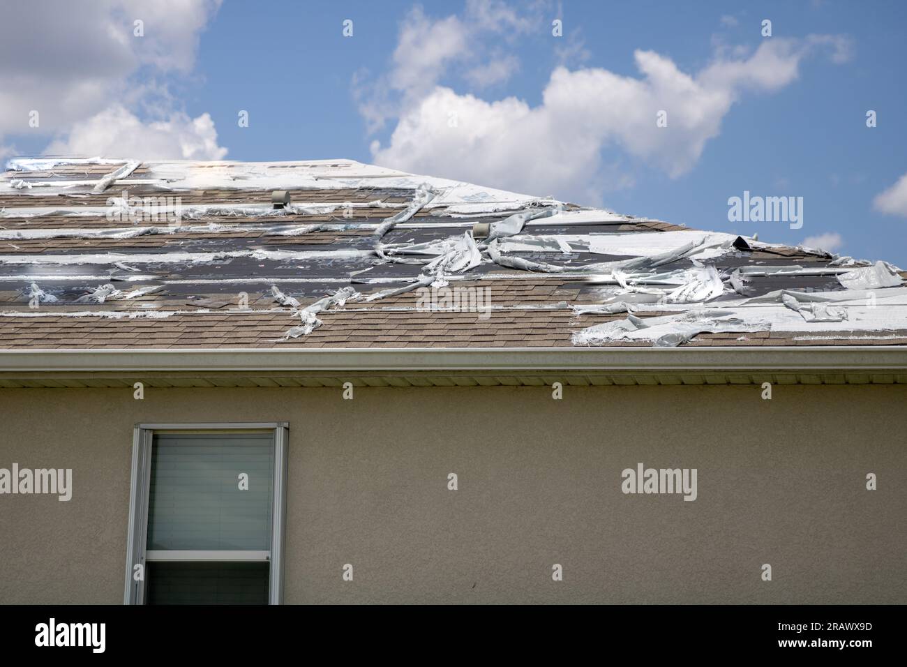 Roof still not fixed after hurricane ian Stock Photo - Alamy Roof still not fixed after hurricane ian Stock Photo - Alamy