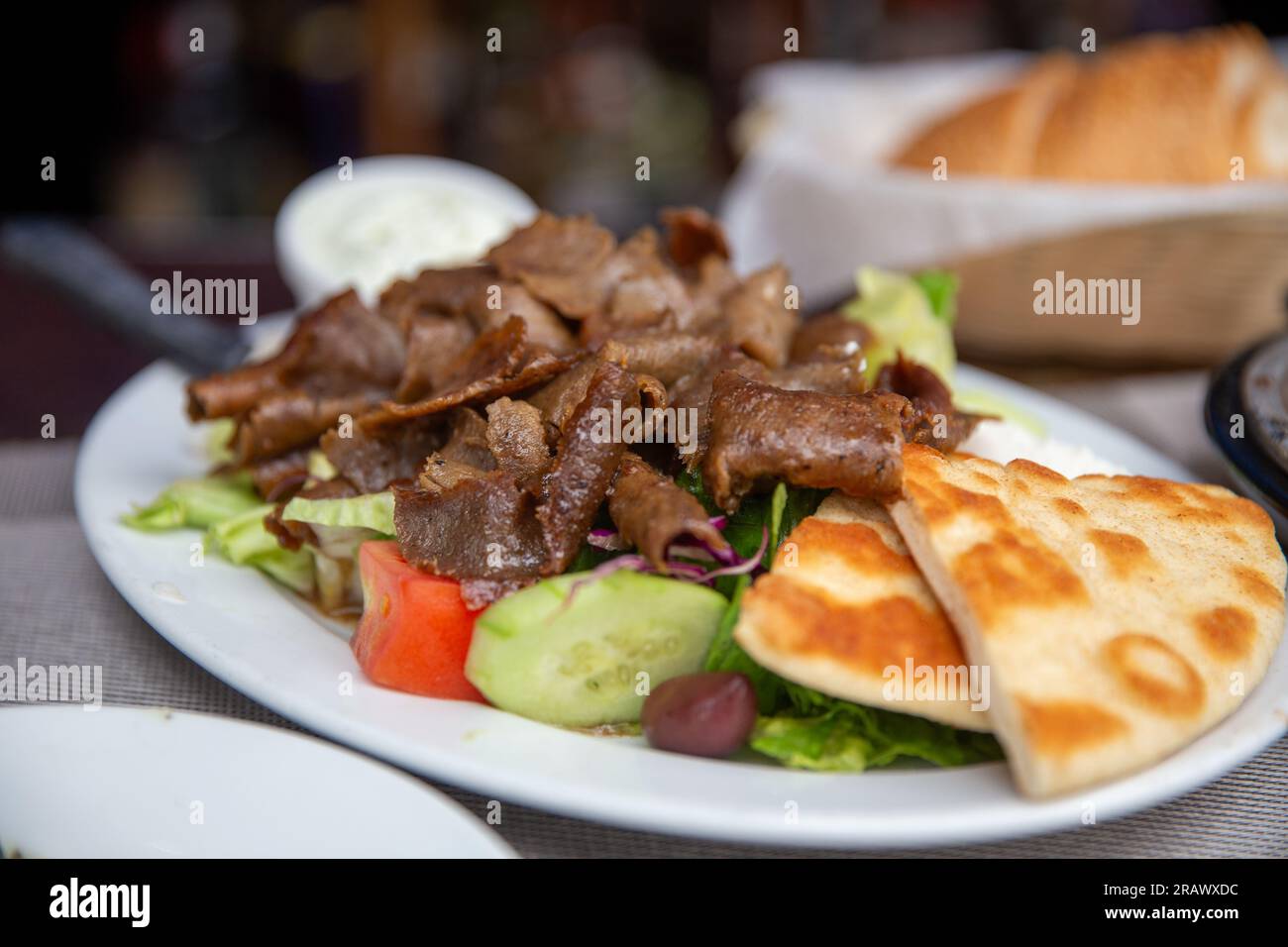 Gyros platter hi-res stock photography and images - Alamy