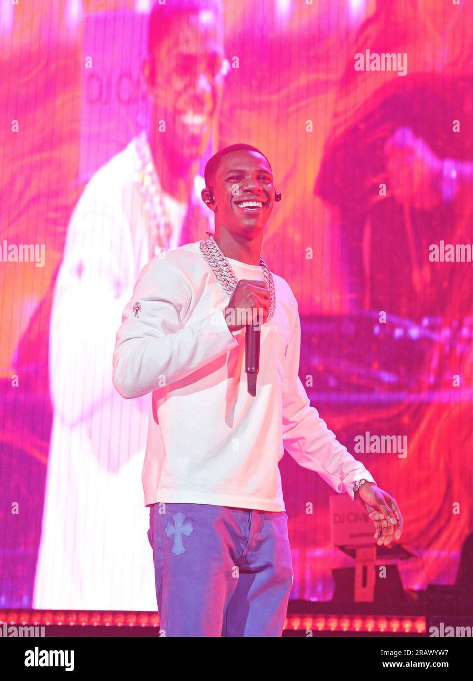 Mariah the scientist hi-res stock photography and images - Alamy