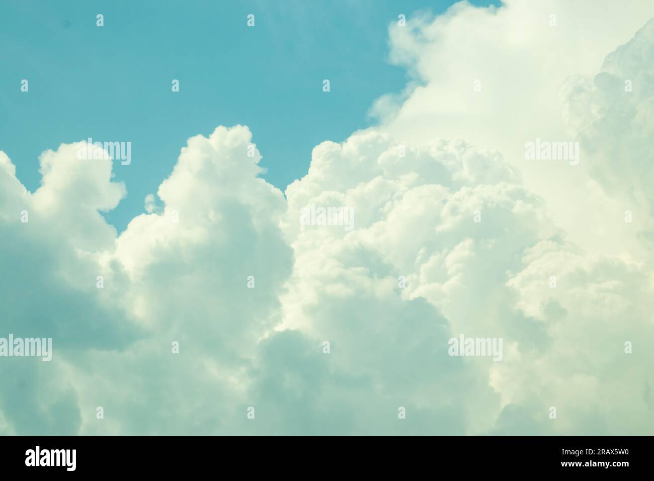 Skylight white hi-res stock photography and images - Alamy