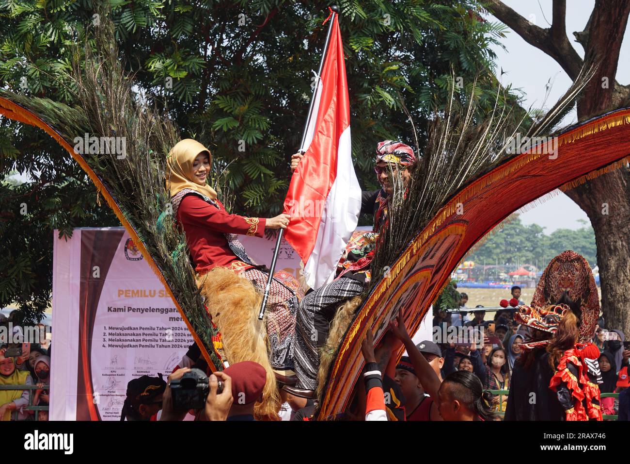 Javanese performing reog dance to celebrate election Carnival (Kirab ...