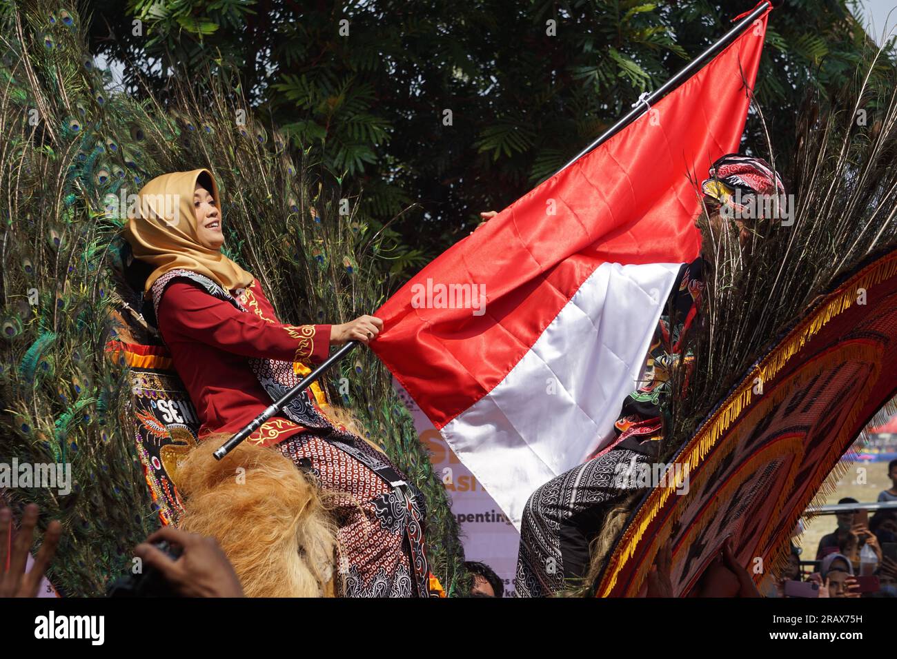 Javanese performing reog dance to celebrate election Carnival (Kirab ...