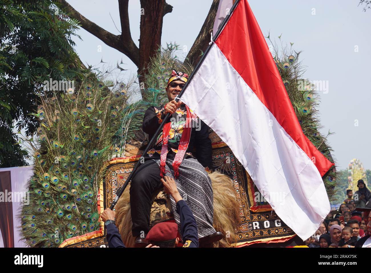 Javanese performing reog dance to celebrate election Carnival (Kirab ...