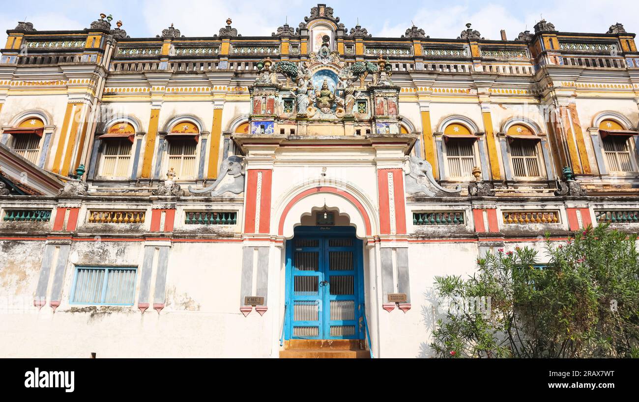 Traditional Chettinad palatial mansions Kanadukathan, Pudukottai ...