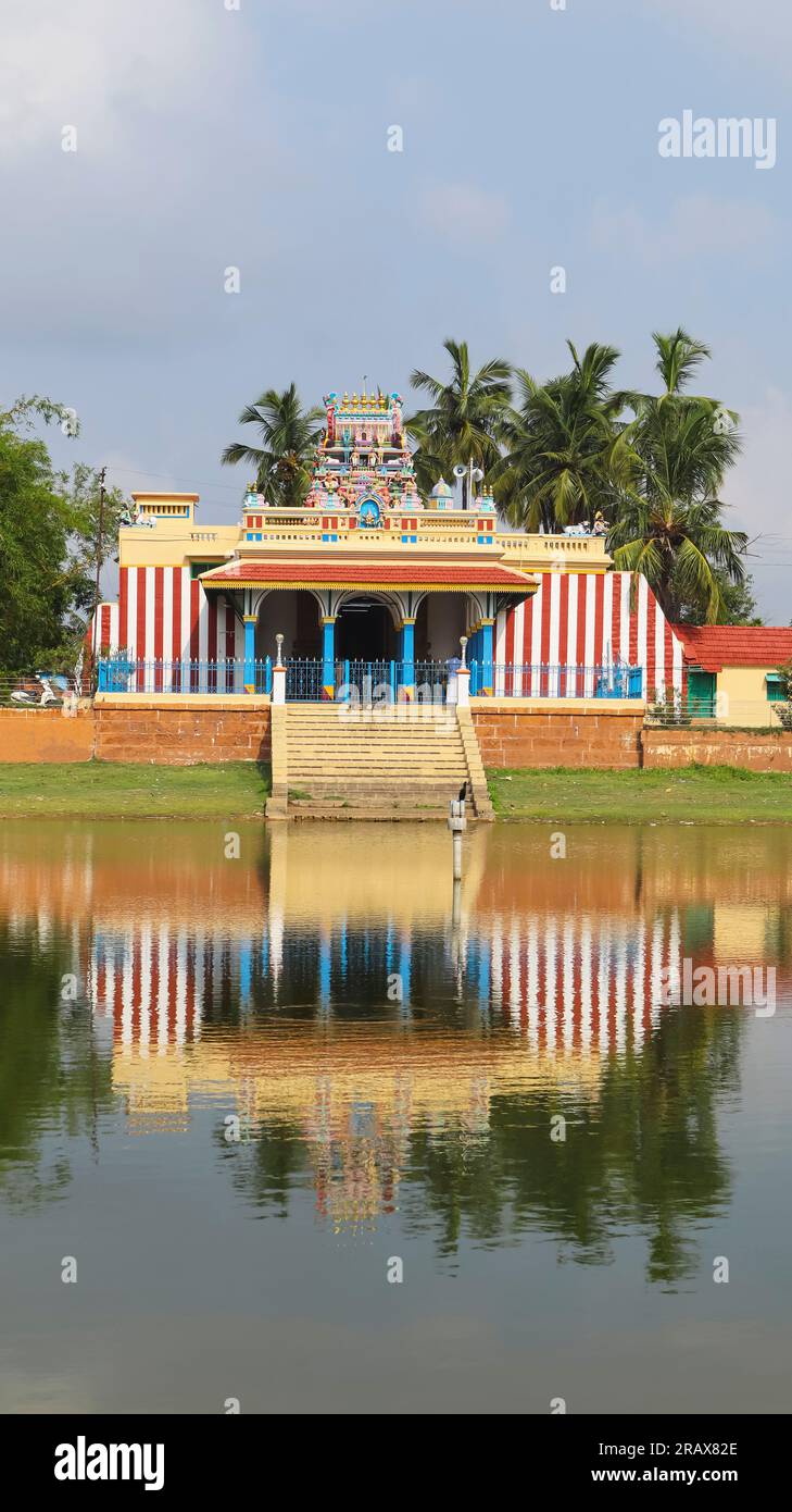 View of Chidambara Vinayagar Temple Reflection in Pond, Kanadukathan ...