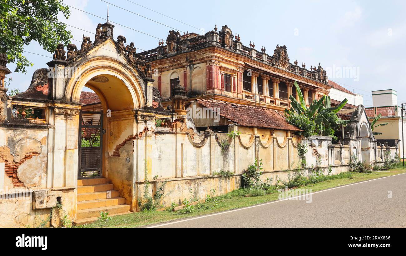 Traditional Chettinad palatial mansions Kanadukathan, Pudukottai ...