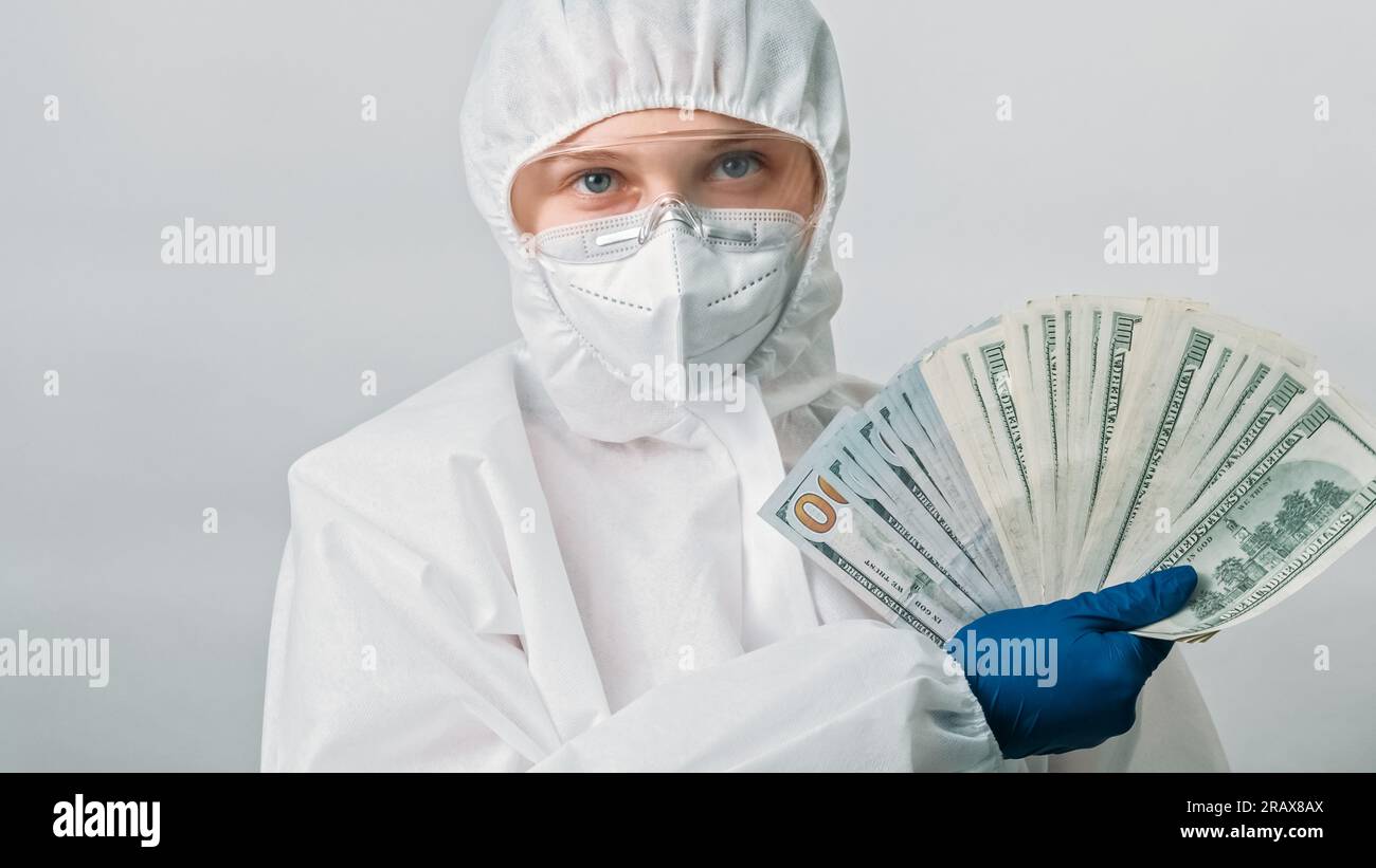 Doctor salary hi-res stock photography and images - Alamy