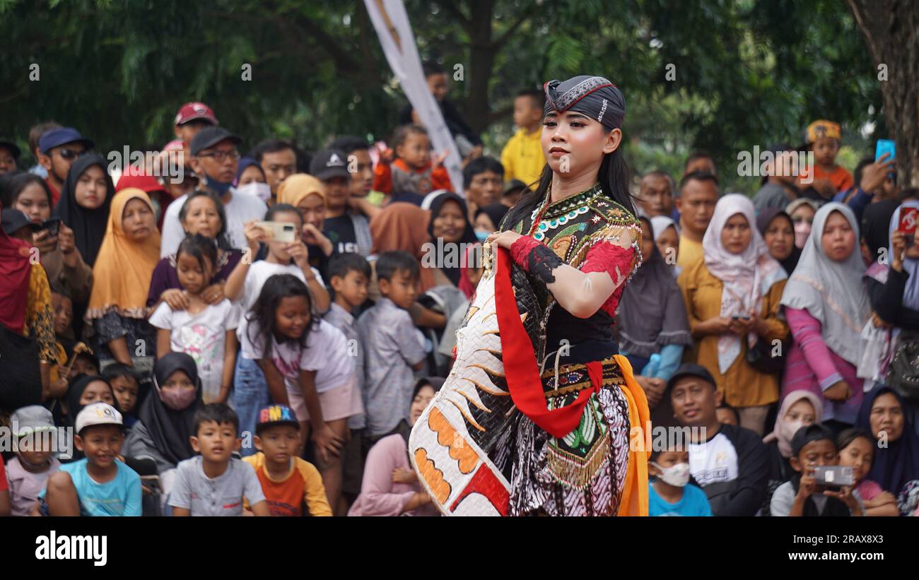 Jathilan dancer hi-res stock photography and images - Alamy