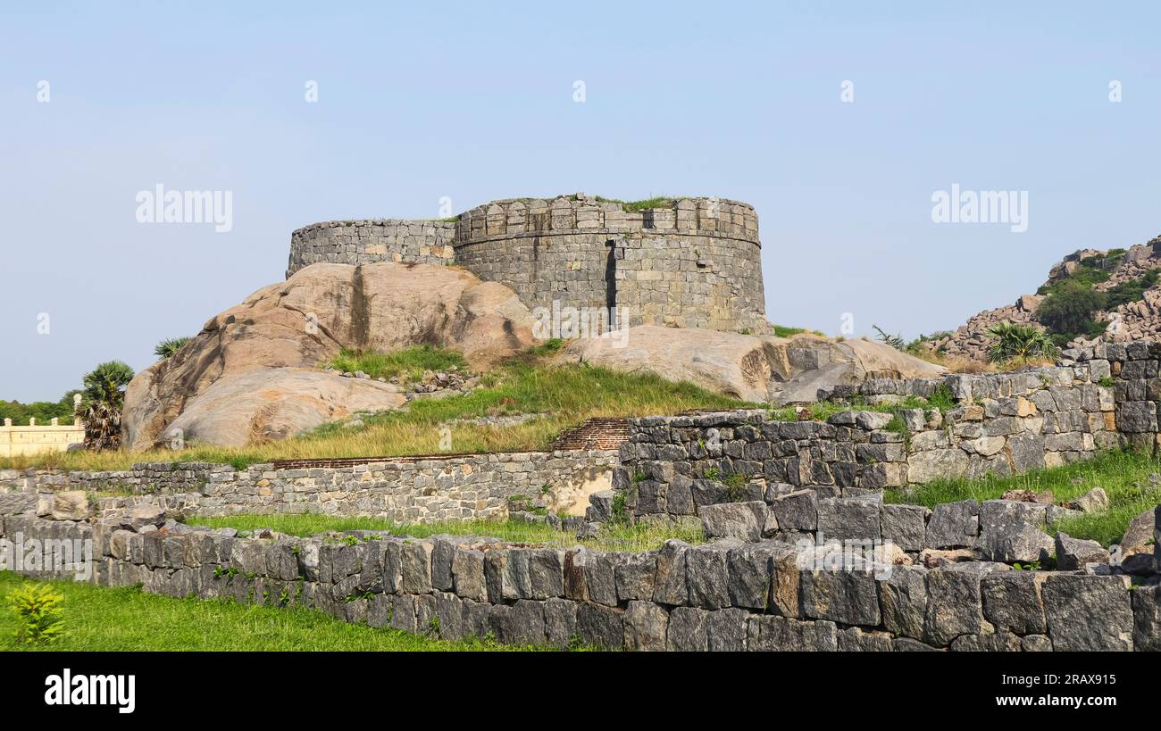View of Ruin Fortress of Gingee Fort, Villupuram, Tamilnadu, India Stock Photo - Alamy