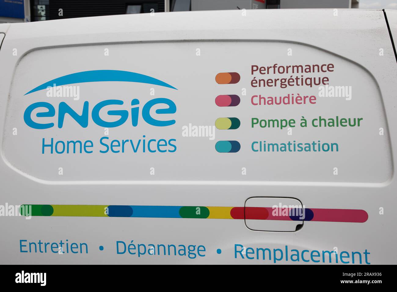 Bordeaux , France - 07 01 2023 : Engie home services logo sign french ...