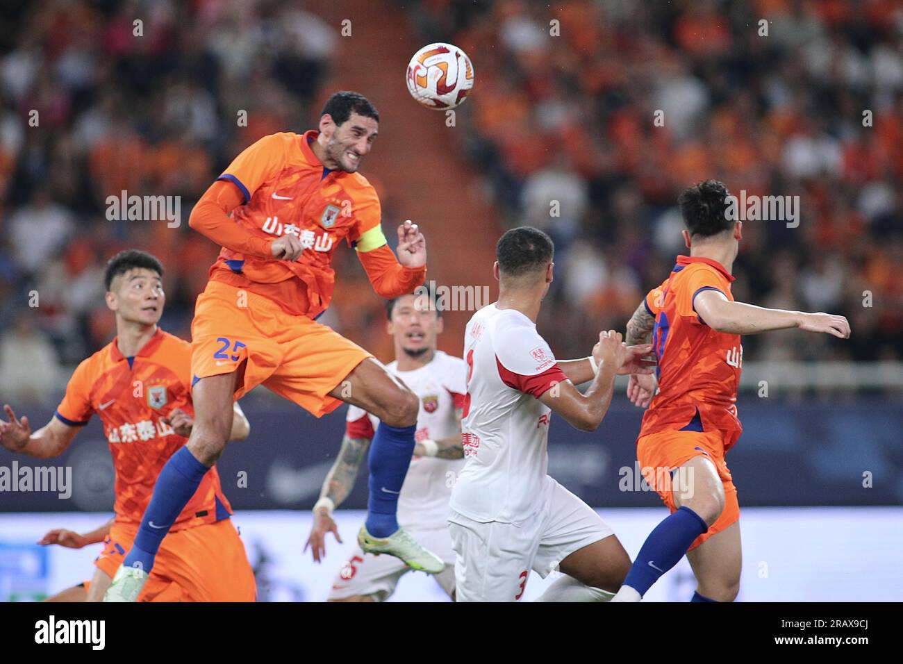 Shandong Taishan Football Club 1-1 draw Shanghai Port Football Club at ...