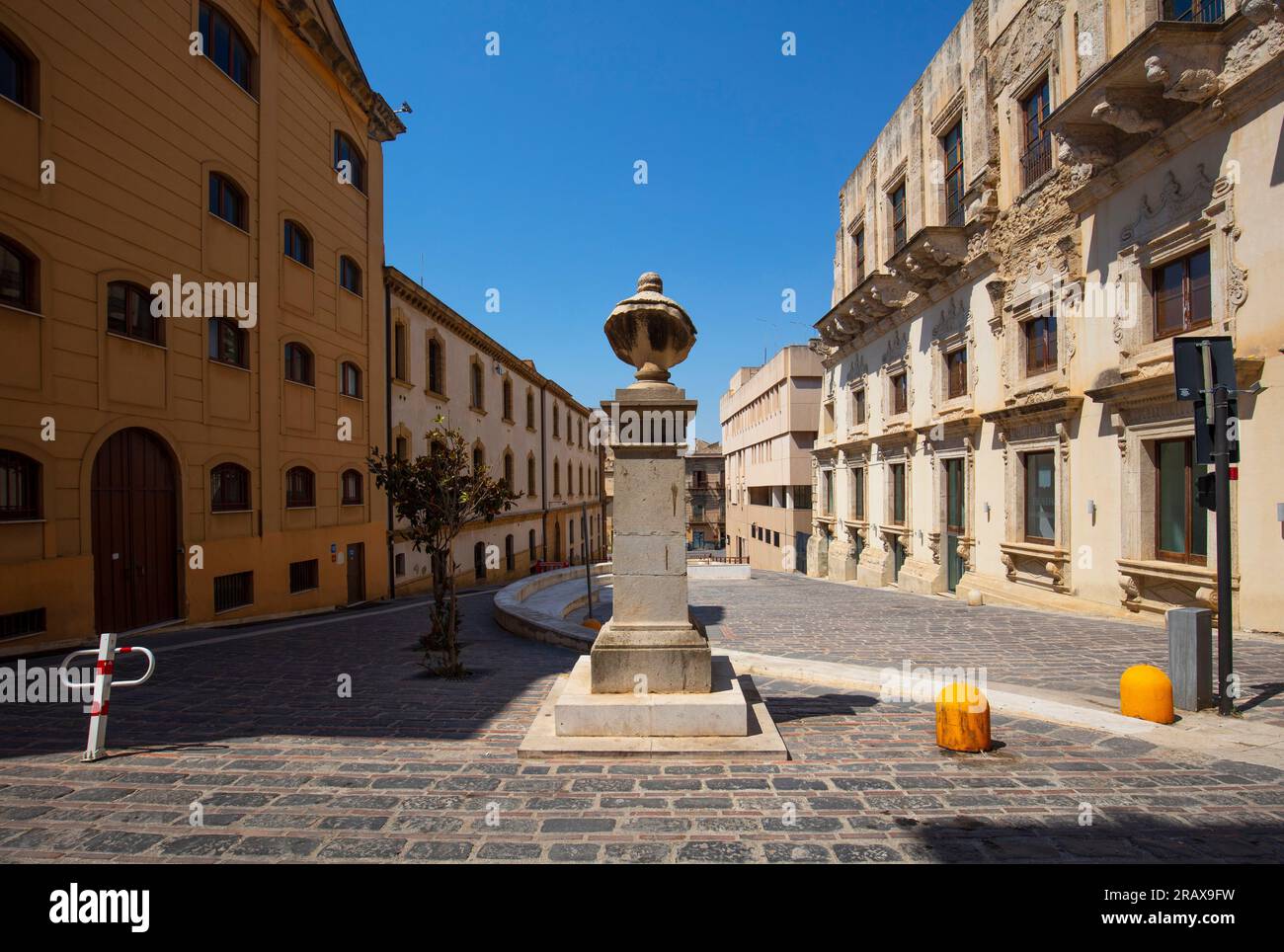 Palazzo moncada hi-res stock photography and images - Alamy