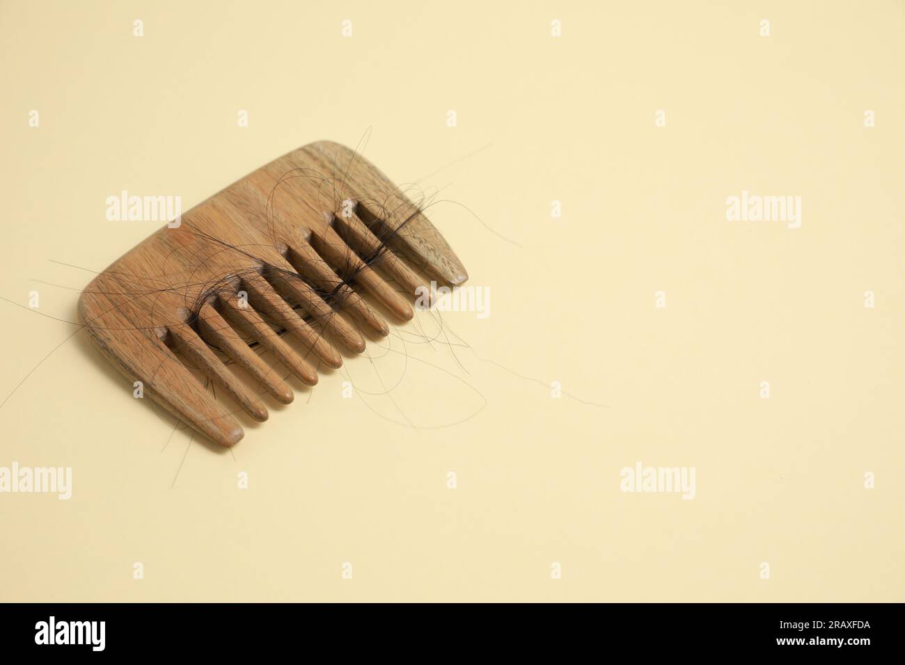 Massage comb combing hair hi-res stock photography and images - Alamy