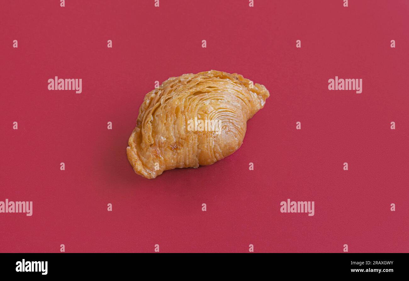 Torta de Guimaraes - typical pasty from Northen Portugal Stock Photo ...