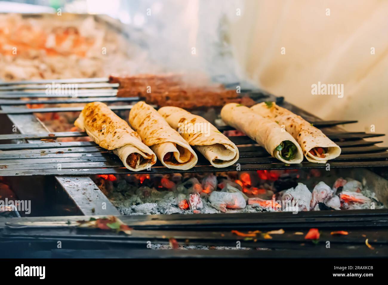 Durum doner hi-res stock photography and images - Alamy