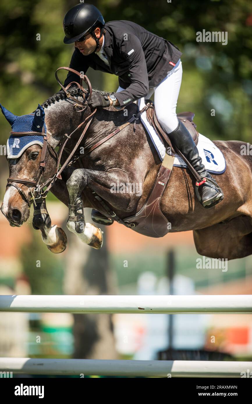 James chawke hi-res stock photography and images - Alamy