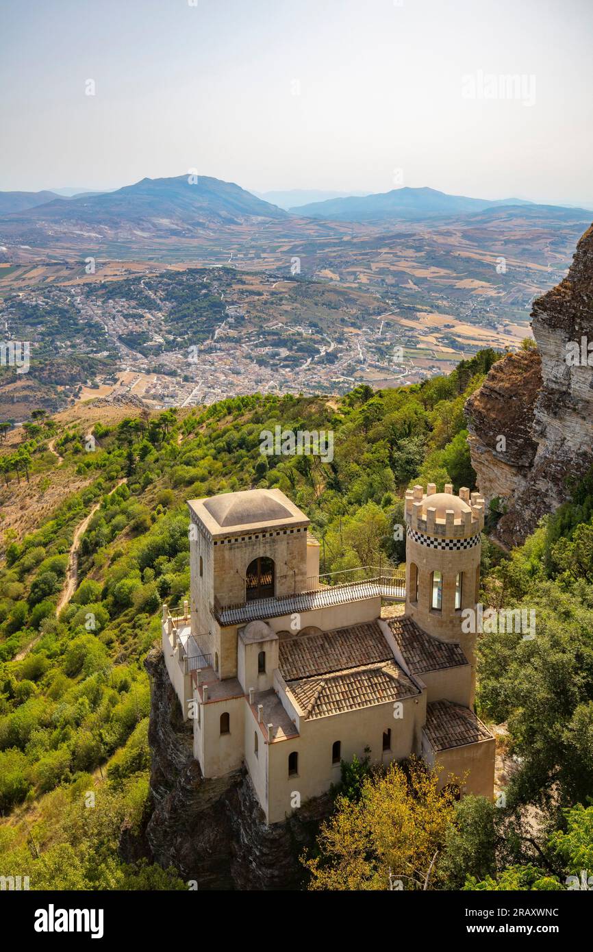 Pepoli tower hi-res stock photography and images - Alamy