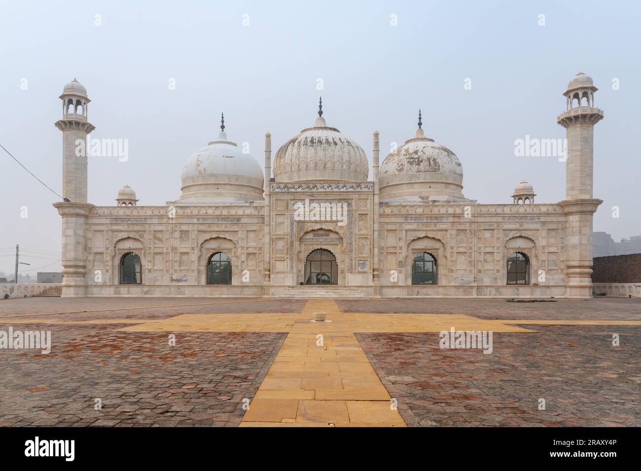 Beautiful white marble Abbasi mughal style mosque outside Derawar fort ...
