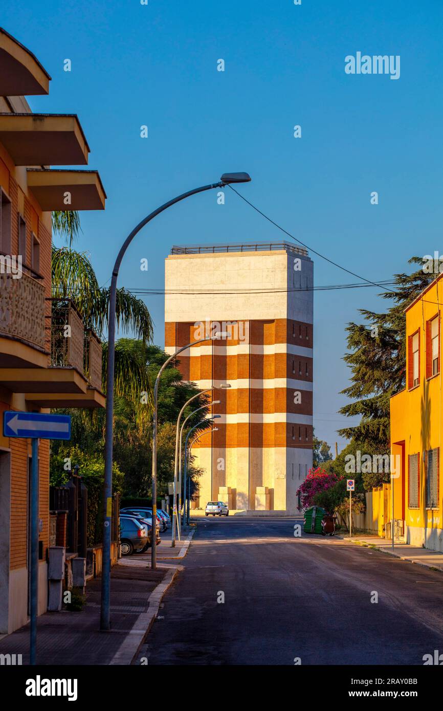 Aqueduct tank hi-res stock photography and images - Alamy