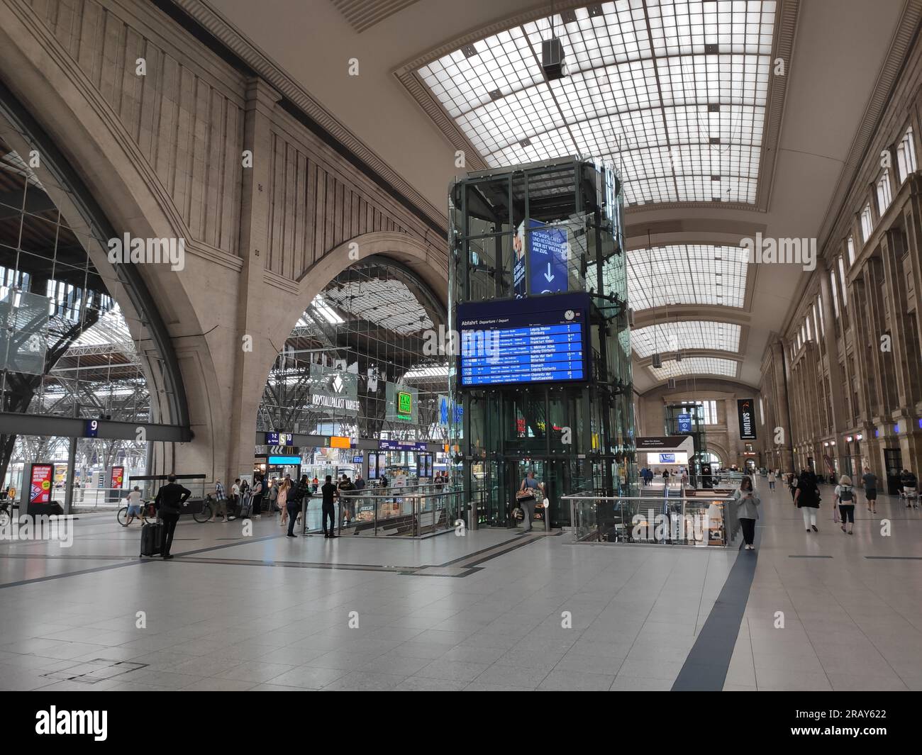 Leipzig Railway Station, Hauptbahnhof, Leipzig Stock Photo - Alamy